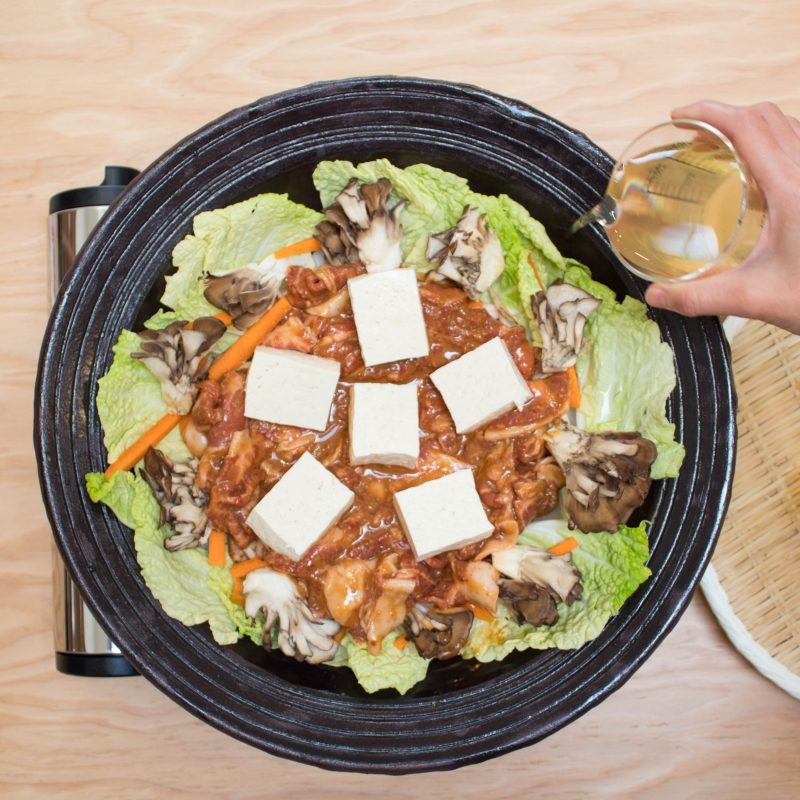 Spicy Pork Sesame Hot Pot – Happy Donabe Life